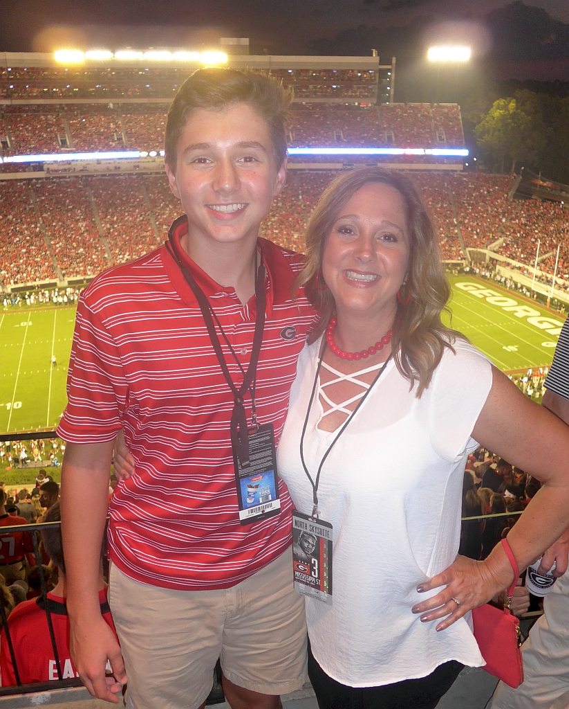 Austin Burt and Amanda Burt – Bulldawg Illustrated