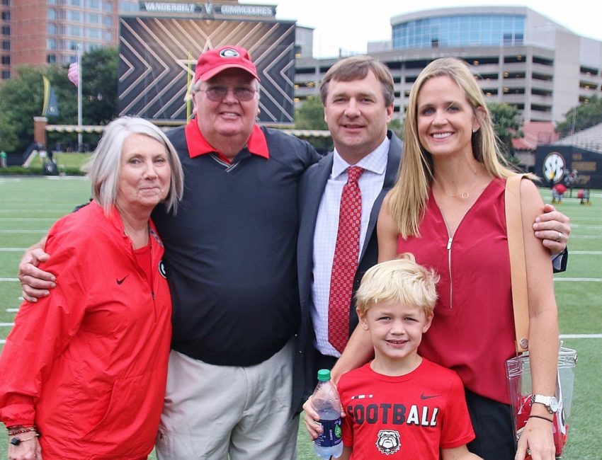 Sharon, Sonny, Kirby, Andrew & Mary Beth Smart (Photo by Rob Saye ...