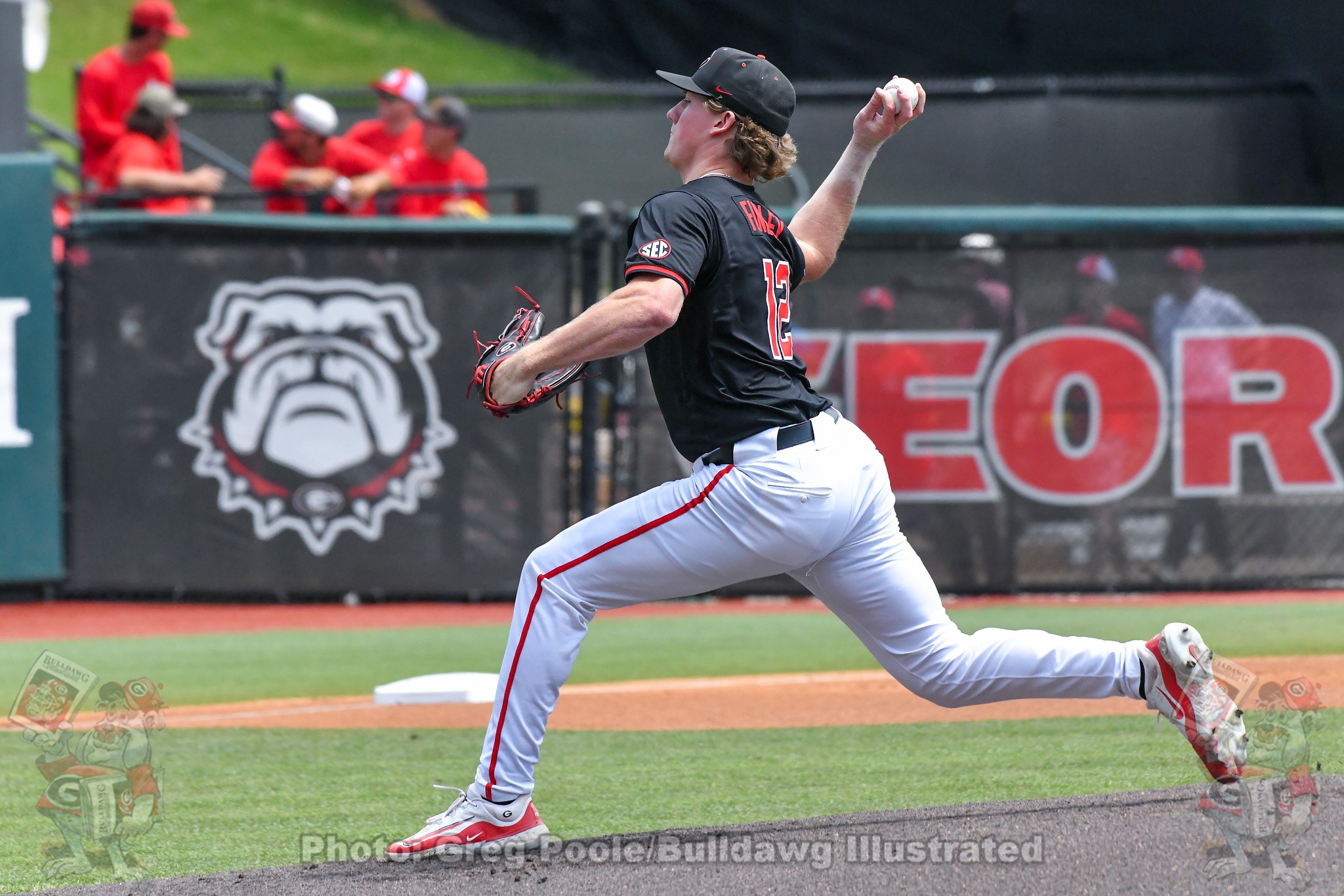 Hot Bats Keep Diamond Dawgs Alive – Bulldawg Illustrated